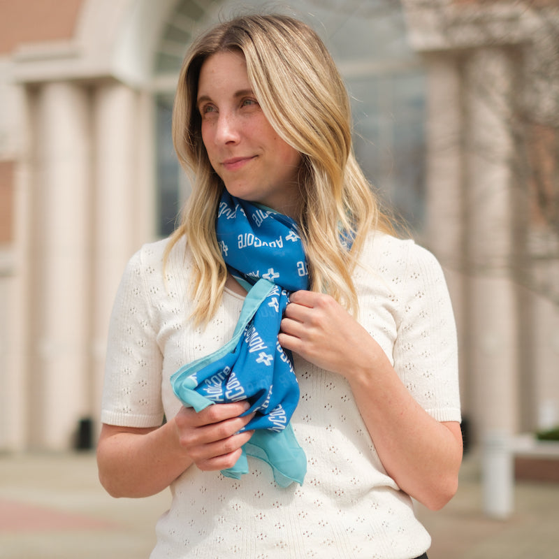 Custom Scarves: Style Options, No Minimums, Expert Design